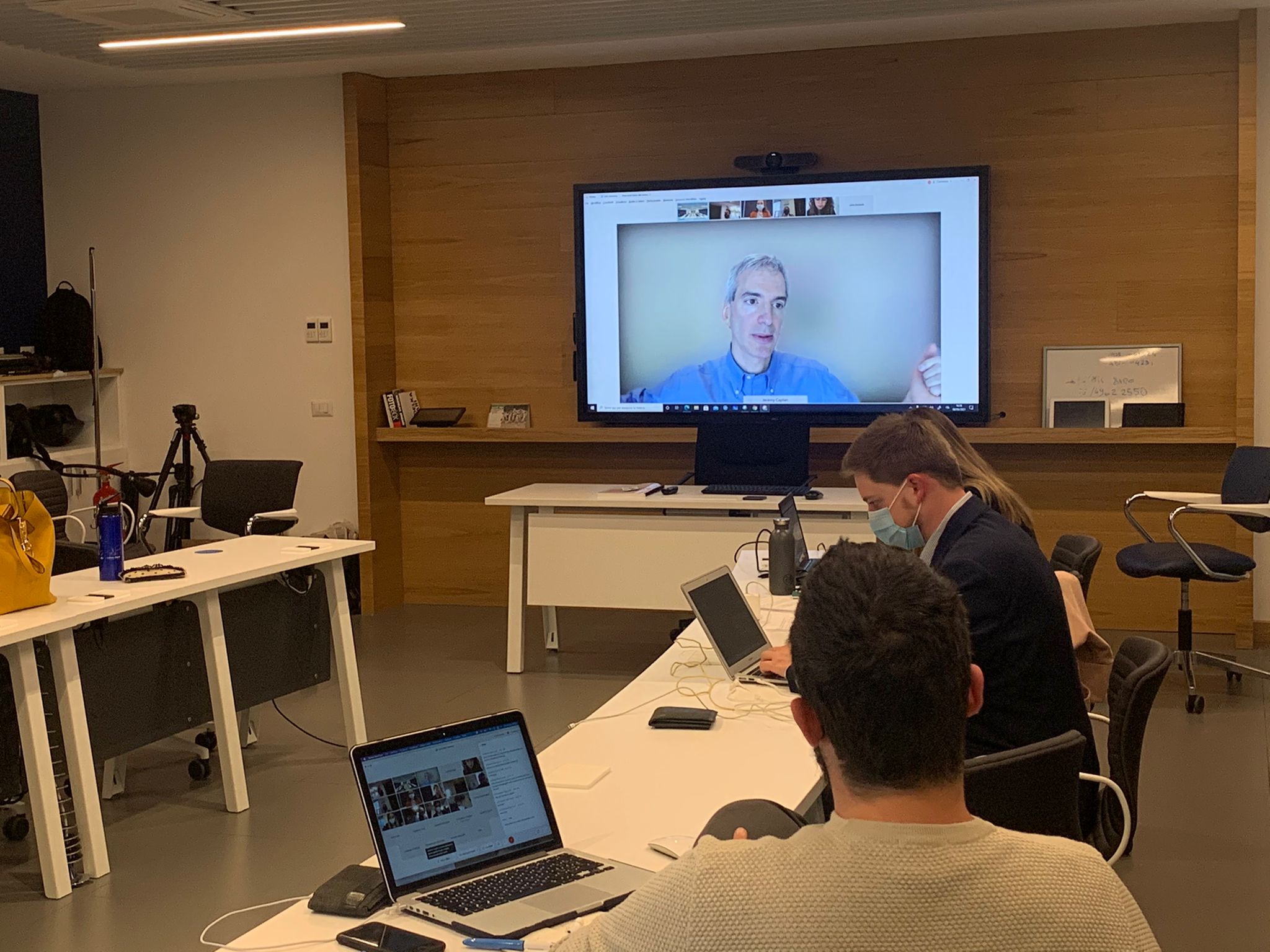 Jeremy Caplan: "Il cambiamento può essere un'occasione per sorridere ...